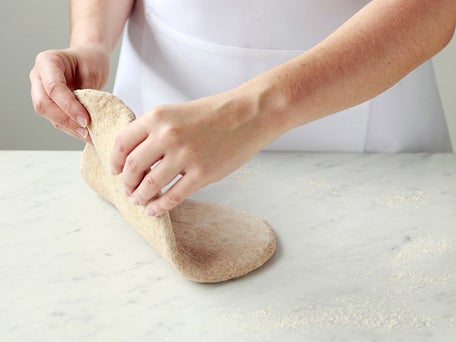 How to Roll out Pizza Dough