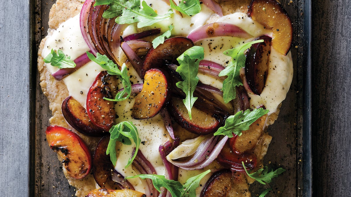 Caramelized Plum, Mozza & Arugula Flatbread Recipe | Arugula Flatbread ...
