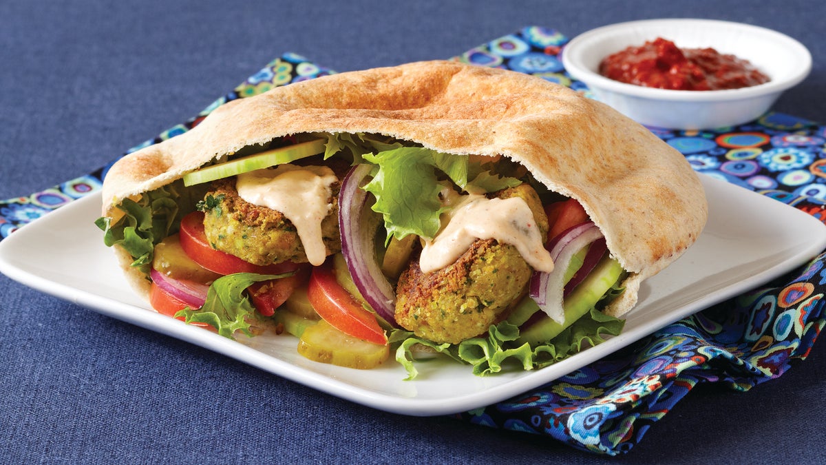 Falafel Pita Sandwiches with Tahini Sauce - Clean Eating