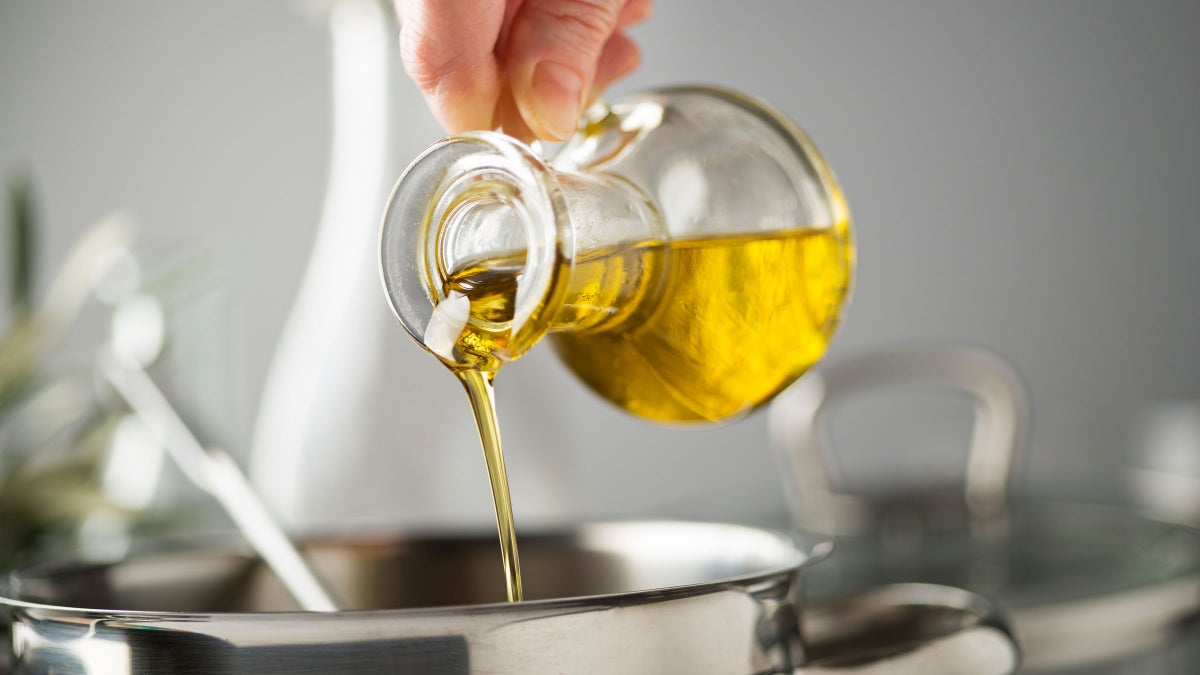 How to Choose the Right Cooking Oil - Clean Eating