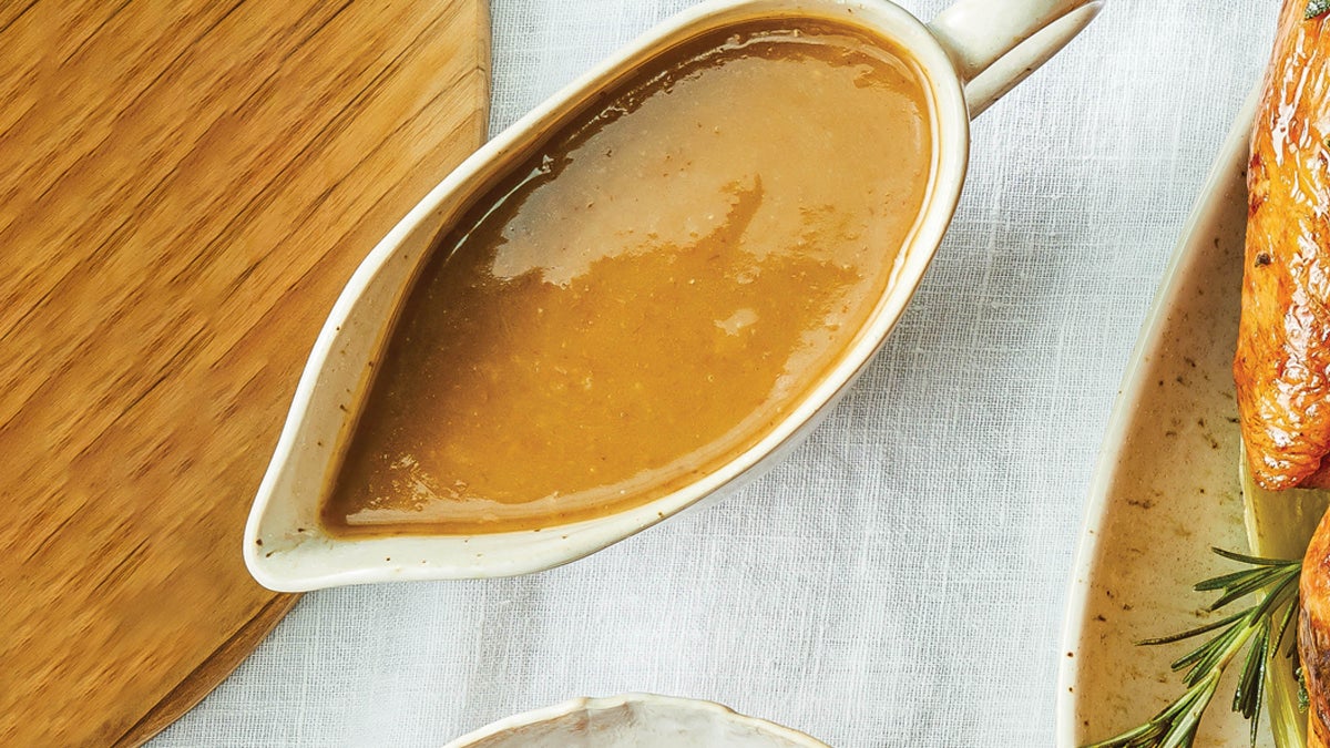 Slow-Simmered Turkey Gravy - Clean Eating