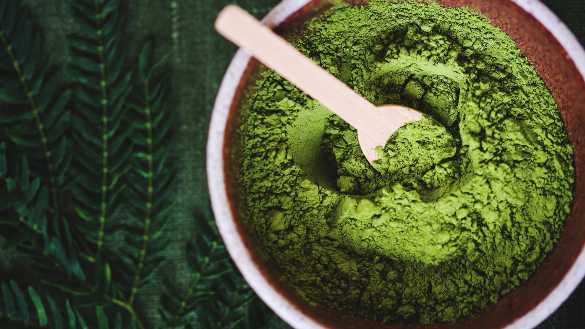 5 Best Superfood Powders - Clean Eating